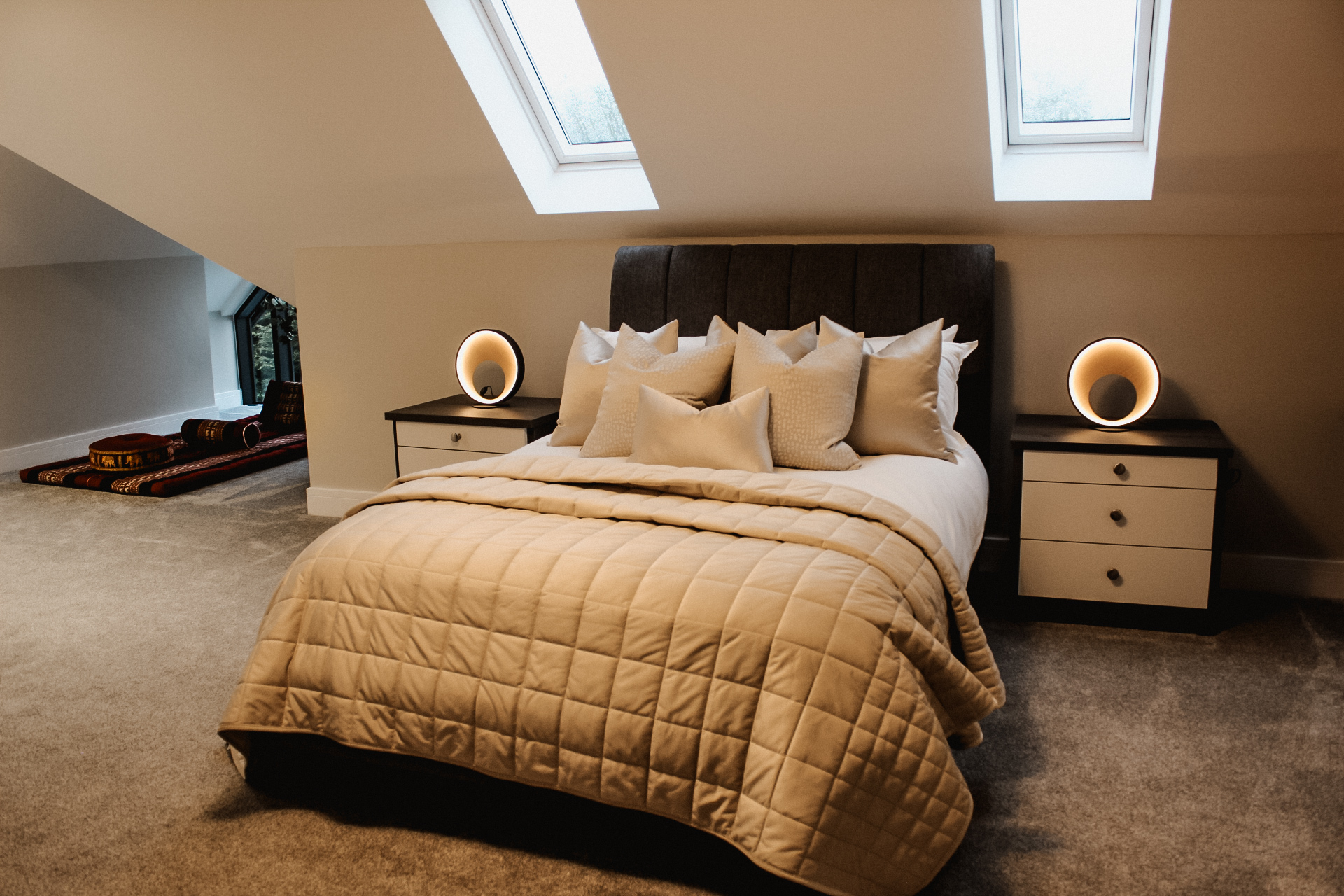 Rotherham Escapes - Luxury 5 Star Accommodation in Cheshire